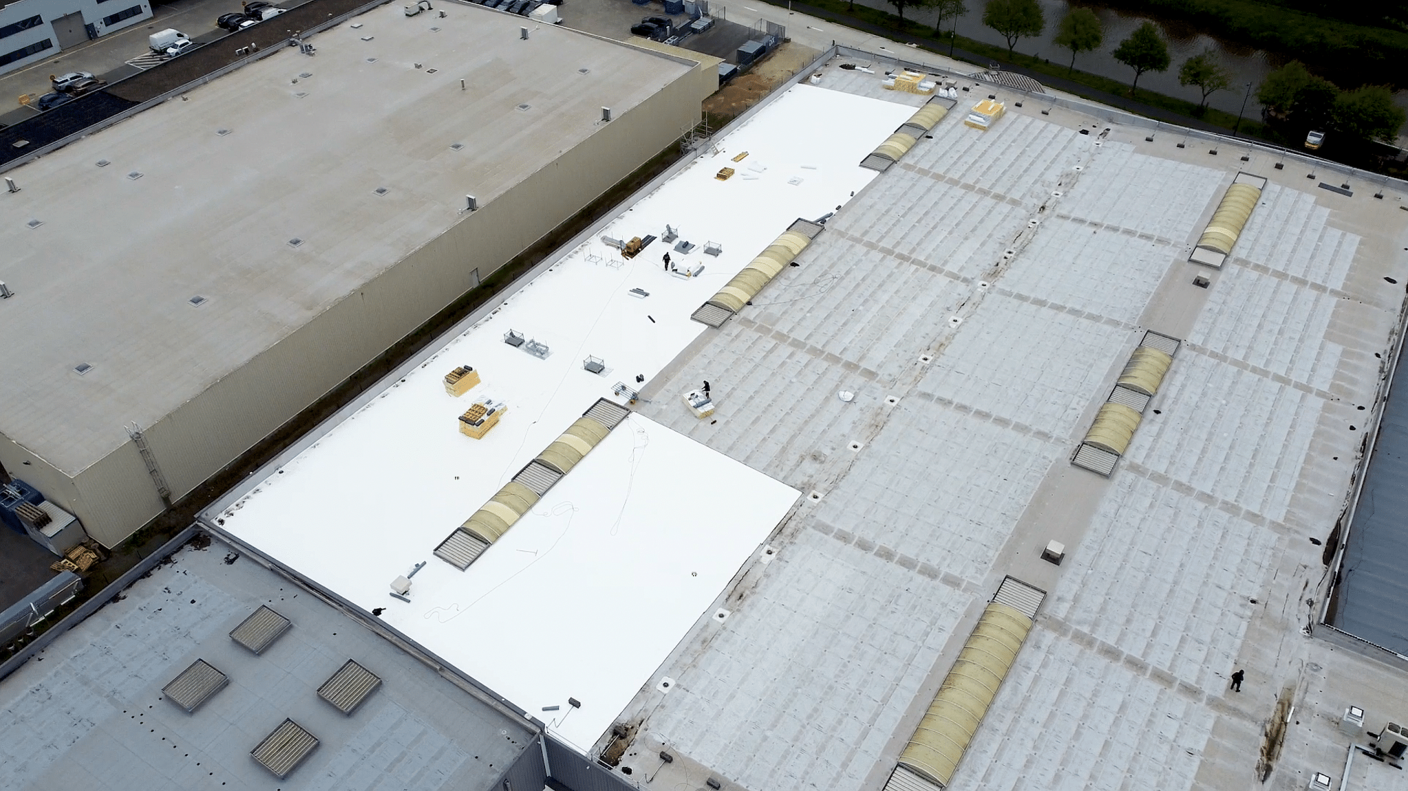 Platte daken: al meer dan 40 jaar de specialiteit van Polydak